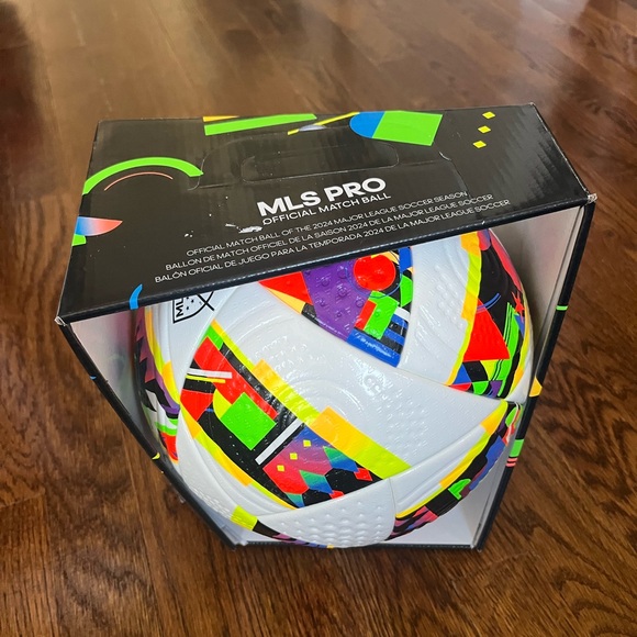 adidas | Other | Adidas Mls Pro 224 Official Match Ball Ip625 Size 5 ...